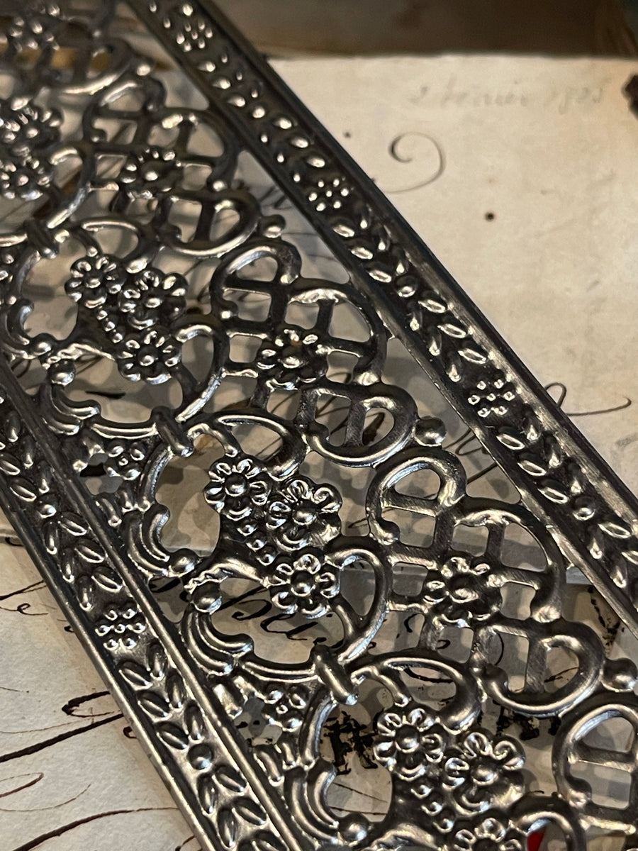 Antique Style Silver Metal Trim Ribbon – Monahan Papers