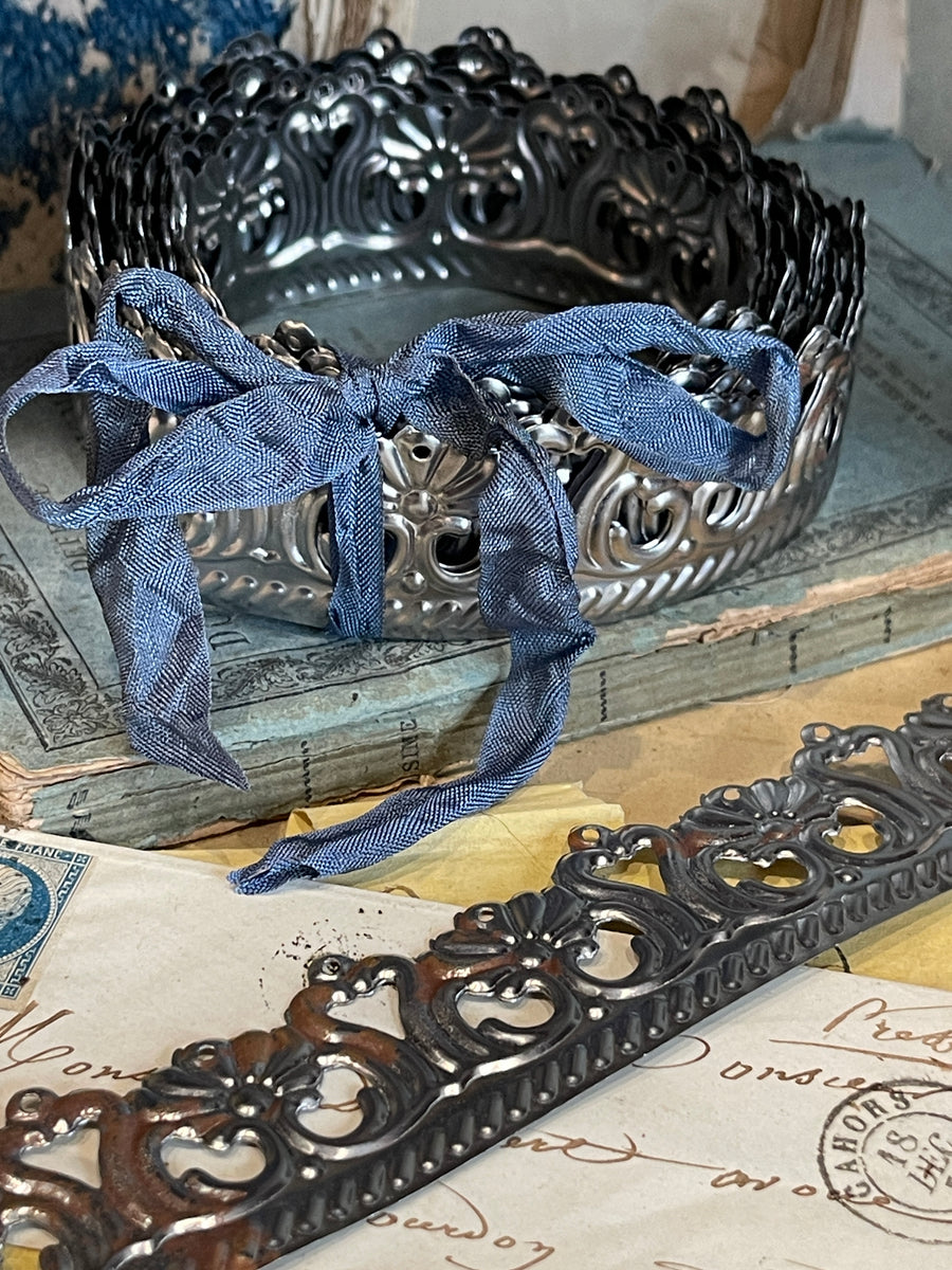 Antique Style Silver FLORAL Metal Trim Ribbon – Monahan Papers